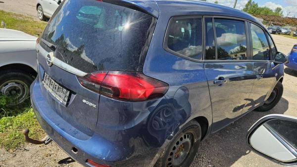 Zils Opel Zafira Tourer 2016 Rokiškis, ar dzinēja tilpumu 1.60 L un nobraukumu 181 tūkst. km par 3200 €, foto 3 vietnē AUTOMOTO.COM.LV