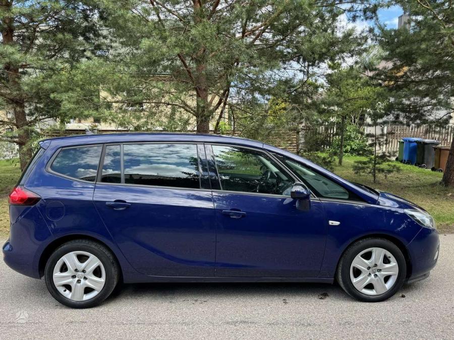 Синий Опель Zafira Tourer 2016 в Мариямполе, объемом двигателя 2.00 л и пробегом 230 тыс. км за 6000 €, фото 5 на AUTOMOTO.COM.LV