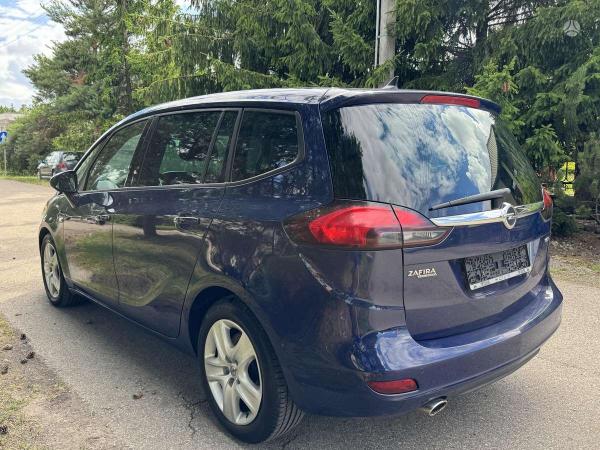 Zils Opel Zafira Tourer 2016 Marijampole, ar dzinēja tilpumu 2.00 L un nobraukumu 230 tūkst. km par 6000 €, foto 7 vietnē AUTOMOTO.COM.LV