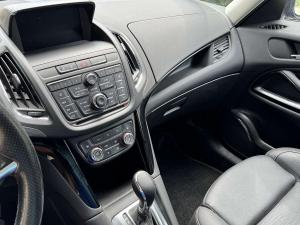 Синий Опель Zafira Tourer 2016 в Мариямполе, объемом двигателя 2.00 л и пробегом 230 тыс. км за 6000 €, фото 16 на AUTOMOTO.COM.LV
