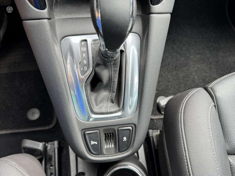 Синий Опель Zafira Tourer 2016 в Мариямполе, объемом двигателя 2.00 л и пробегом 230 тыс. км за 6000 €, фото 17 на AUTOMOTO.COM.LV