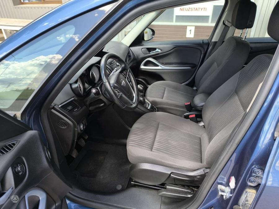 Zils Opel Zafira Tourer 2016 Joniškis, ar dzinēja tilpumu 1.36 L un nobraukumu 190 tūkst. km par 5850 €, foto 10 vietnē AUTOMOTO.COM.LV