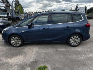Blue Opel Zafira Tourer 2017 in Prienai, with an engine capacity of 1.60 L and mileage of 239 thousand km for 3650 €, photo 12 on AUTOMOTO.COM.LV