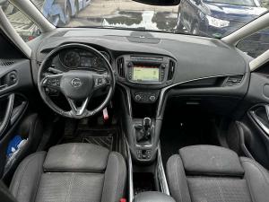 Blue Opel Zafira Tourer 2017 in Prienai, with an engine capacity of 1.60 L and mileage of 239 thousand km for 3650 €, photo 15 on AUTOMOTO.COM.LV