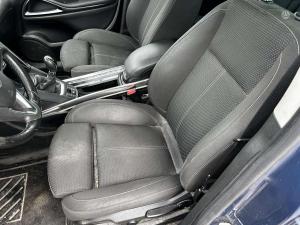 Blue Opel Zafira Tourer 2017 in Prienai, with an engine capacity of 1.60 L and mileage of 239 thousand km for 3650 €, photo 17 on AUTOMOTO.COM.LV