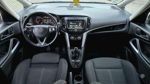 Blue Opel Zafira Tourer 2017 in Siauliai, with an engine capacity of 1.60 L and mileage of 250 thousand km for 5950 €, photo 13 on AUTOMOTO.COM.LV