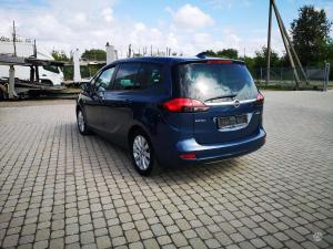 Blue Opel Zafira Tourer 2018 in Radviliskis, with an engine capacity of 1.36 L and mileage of 167 thousand km for 7750 €, photo 4 on AUTOMOTO.COM.LV