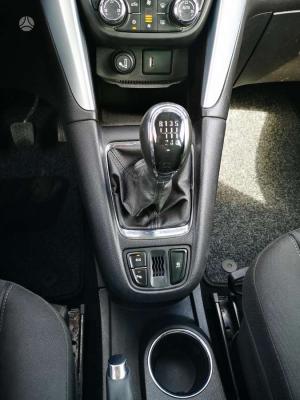 Blue Opel Zafira Tourer 2018 in Radviliskis, with an engine capacity of 1.36 L and mileage of 167 thousand km for 7750 €, photo 13 on AUTOMOTO.COM.LV