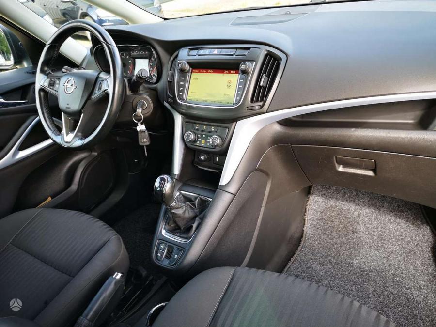 Blue Opel Zafira Tourer 2018 in Radviliskis, with an engine capacity of 1.36 L and mileage of 167 thousand km for 7750 €, photo 16 on AUTOMOTO.COM.LV