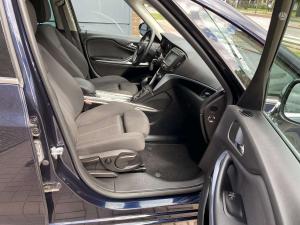 Blue Opel Zafira Tourer 2019 in Marijampole, with an engine capacity of 1.96 L and mileage of 249 thousand km for 8499 €, photo 32 on AUTOMOTO.COM.LV