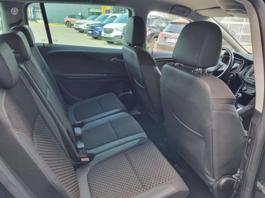 Zils Opel Zafira Tourer 2019 Rīga, ar dzinēja tilpumu 1.96 L un nobraukumu 159 tūkst. km par 11700 €, foto 8 vietnē AUTOMOTO.COM.LV