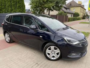 Blue Opel Zafira Tourer 2019 in Marijampole, with an engine capacity of 1.96 L and mileage of 223 thousand km for 8450 €, photo 12 on AUTOMOTO.COM.LV