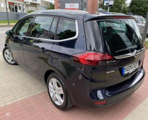 Blue Opel Zafira Tourer 2019 in Marijampole, with an engine capacity of 1.96 L and mileage of 223 thousand km for 8450 €, photo 15 on AUTOMOTO.COM.LV