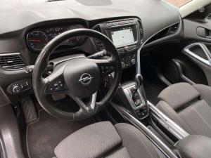 Blue Opel Zafira Tourer 2019 in Marijampole, with an engine capacity of 1.96 L and mileage of 223 thousand km for 8450 €, photo 21 on AUTOMOTO.COM.LV