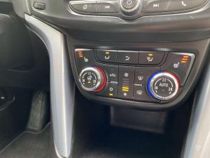Blue Opel Zafira Tourer 2019 in Marijampole, with an engine capacity of 1.96 L and mileage of 223 thousand km for 8450 €, photo 26 on AUTOMOTO.COM.LV