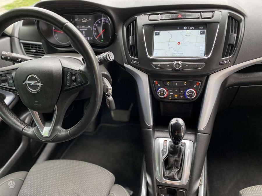 Blue Opel Zafira Tourer 2019 in Marijampole, with an engine capacity of 1.96 L and mileage of 223 thousand km for 8450 €, photo 27 on AUTOMOTO.COM.LV