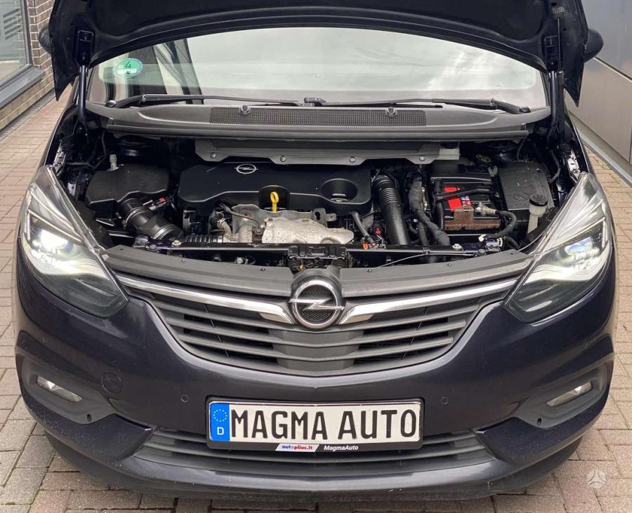 Blue Opel Zafira Tourer 2019 in Marijampole, with an engine capacity of 1.96 L and mileage of 223 thousand km for 8450 €, photo 38 on AUTOMOTO.COM.LV