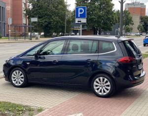 Blue Opel Zafira Tourer 2019 in Marijampole, with an engine capacity of 1.96 L and mileage of 249 thousand km for 8350 €, photo 14 on AUTOMOTO.COM.LV