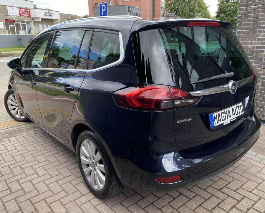 Blue Opel Zafira Tourer 2019 in Marijampole, with an engine capacity of 1.96 L and mileage of 249 thousand km for 8350 €, photo 19 on AUTOMOTO.COM.LV
