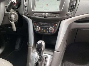 Blue Opel Zafira Tourer 2019 in Marijampole, with an engine capacity of 1.96 L and mileage of 249 thousand km for 8350 €, photo 35 on AUTOMOTO.COM.LV
