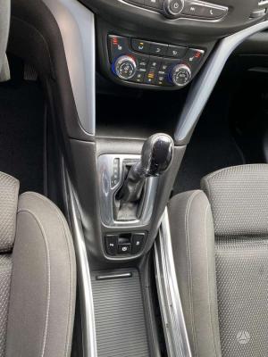 Blue Opel Zafira Tourer 2019 in Marijampole, with an engine capacity of 1.96 L and mileage of 249 thousand km for 8350 €, photo 41 on AUTOMOTO.COM.LV