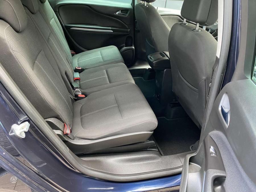 Blue Opel Zafira Tourer 2019 in Marijampole, with an engine capacity of 1.96 L and mileage of 249 thousand km for 8350 €, photo 47 on AUTOMOTO.COM.LV
