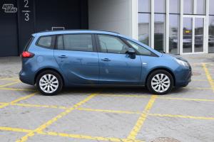 Blue Opel Zafira Tourer 2013 in Vilnius, with an engine capacity of 2.00 L and mileage of 263 thousand km for 4900 €, photo 9 on AUTOMOTO.COM.LV