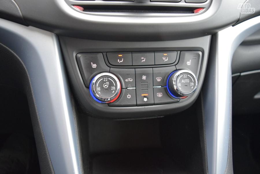 Blue Opel Zafira Tourer 2013 in Vilnius, with an engine capacity of 2.00 L and mileage of 263 thousand km for 4900 €, photo 16 on AUTOMOTO.COM.LV