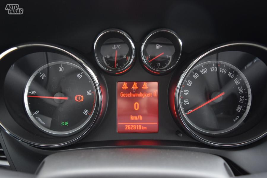 Blue Opel Zafira Tourer 2013 in Vilnius, with an engine capacity of 2.00 L and mileage of 263 thousand km for 4900 €, photo 19 on AUTOMOTO.COM.LV