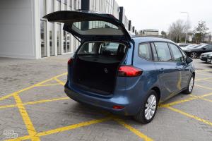 Blue Opel Zafira Tourer 2013 in Vilnius, with an engine capacity of 2.00 L and mileage of 263 thousand km for 4900 €, photo 24 on AUTOMOTO.COM.LV