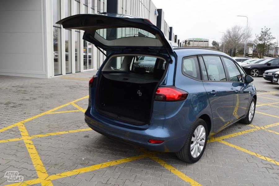 Blue Opel Zafira Tourer 2013 in Vilnius, with an engine capacity of 2.00 L and mileage of 263 thousand km for 4900 €, photo 24 on AUTOMOTO.COM.LV