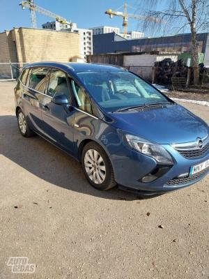 Синий Опель Zafira Tourer 2016 в Вильнюс, объемом двигателя 2.00 л и пробегом 241 тыс. км за 7200 €, фото  на AUTOMOTO.COM.LV
