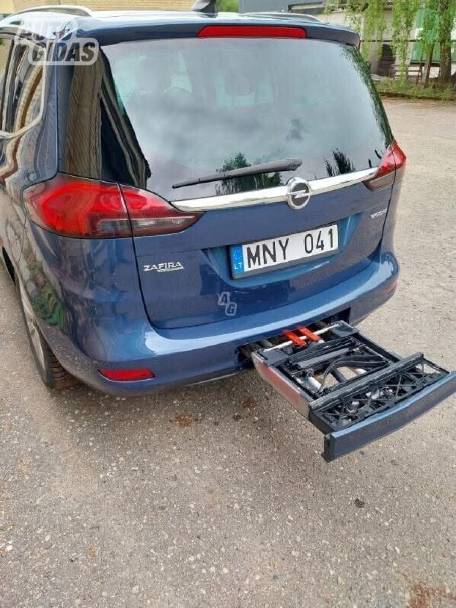 Zils Opel Zafira Tourer 2016 Viļņa, ar dzinēja tilpumu 2.00 L un nobraukumu 241 tūkst. km par 7200 €, foto 9 vietnē AUTOMOTO.COM.LV