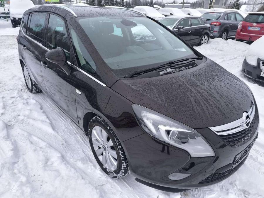 Brown Opel Zafira Tourer 2012 in Utena, with an engine capacity of 2.00 L and mileage of 277 thousand km for 4950 €, photo 10 on AUTOMOTO.COM.LV