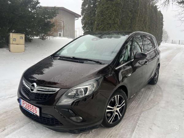 Коричневый Опель Zafira Tourer 2012 в Пренай, объемом двигателя 1.96 л и пробегом 209 тыс. км за 4950 €, фото 1 на AUTOMOTO.COM.LV