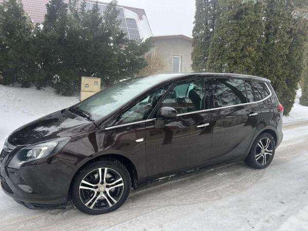 Коричневый Опель Zafira Tourer 2012 в Пренай, объемом двигателя 1.96 л и пробегом 209 тыс. км за 4950 €, фото 2 на AUTOMOTO.COM.LV