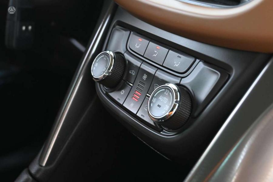 Коричневый Опель Zafira Tourer 2012 в Кретинга, объемом двигателя 1.96 л и пробегом 253 тыс. км за 5850 €, фото 26 на AUTOMOTO.COM.LV