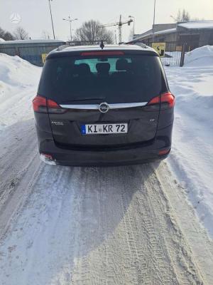 Brown Opel Zafira Tourer 2012 in Klaipeda, with an engine capacity of 1.96 L and mileage of 260 thousand km for 4999 €, photo 3 on AUTOMOTO.COM.LV