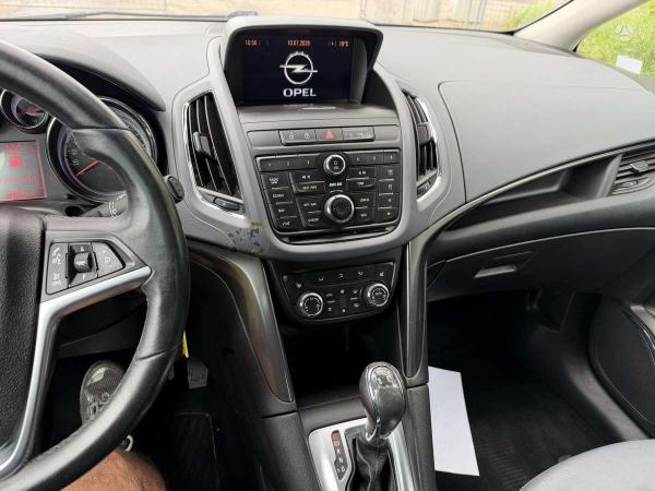 Brūns Opel Zafira Tourer 2012 Marijampole, ar dzinēja tilpumu 1.40 L un nobraukumu 190 tūkst. km par 4250 €, foto 8 vietnē AUTOMOTO.COM.LV