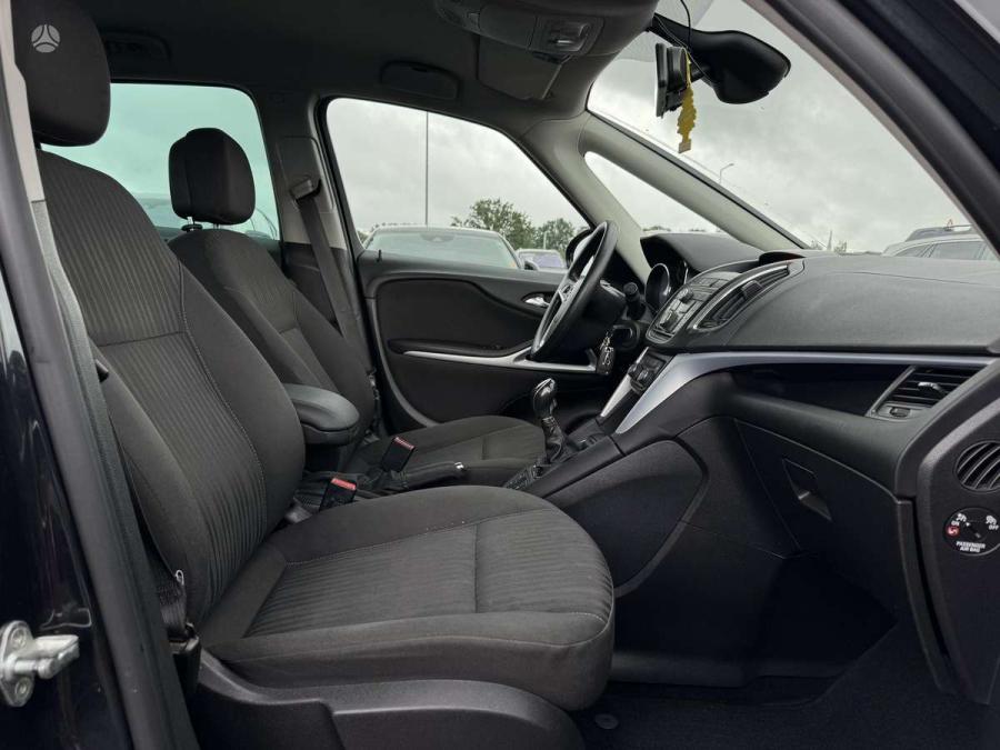 Коричневый Опель Zafira Tourer 2012 в Вильнюс, объемом двигателя 1.96 л и пробегом 162 тыс. км за 4890 €, фото 21 на AUTOMOTO.COM.LV