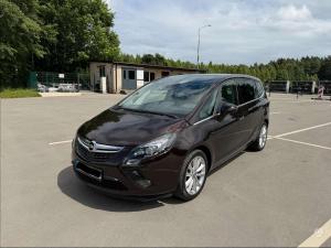 Коричневый Опель Zafira Tourer 2012 в Таураге, объемом двигателя 1.96 л и пробегом 268 тыс. км за 5850 €, фото  на AUTOMOTO.COM.LV
