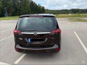 Brown Opel Zafira Tourer 2012 in Taurage, with an engine capacity of 1.96 L and mileage of 268 thousand km for 5850 €, photo 6 on AUTOMOTO.COM.LV