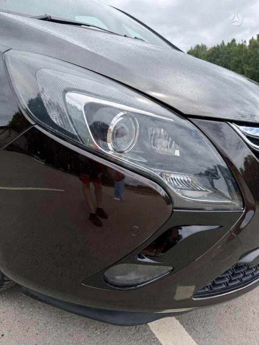 Brown Opel Zafira Tourer 2012 in Taurage, with an engine capacity of 1.96 L and mileage of 268 thousand km for 5850 €, photo 15 on AUTOMOTO.COM.LV