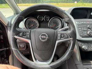 Brown Opel Zafira Tourer 2012 in Taurage, with an engine capacity of 1.96 L and mileage of 268 thousand km for 5850 €, photo 17 on AUTOMOTO.COM.LV