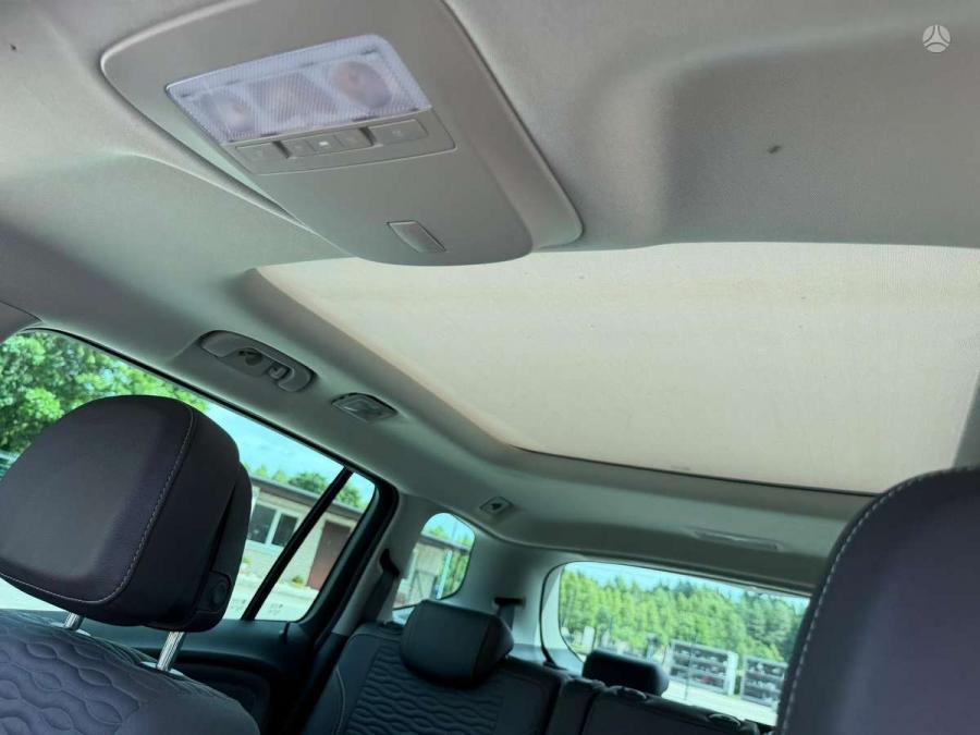 Brown Opel Zafira Tourer 2012 in Taurage, with an engine capacity of 1.96 L and mileage of 268 thousand km for 5850 €, photo 26 on AUTOMOTO.COM.LV