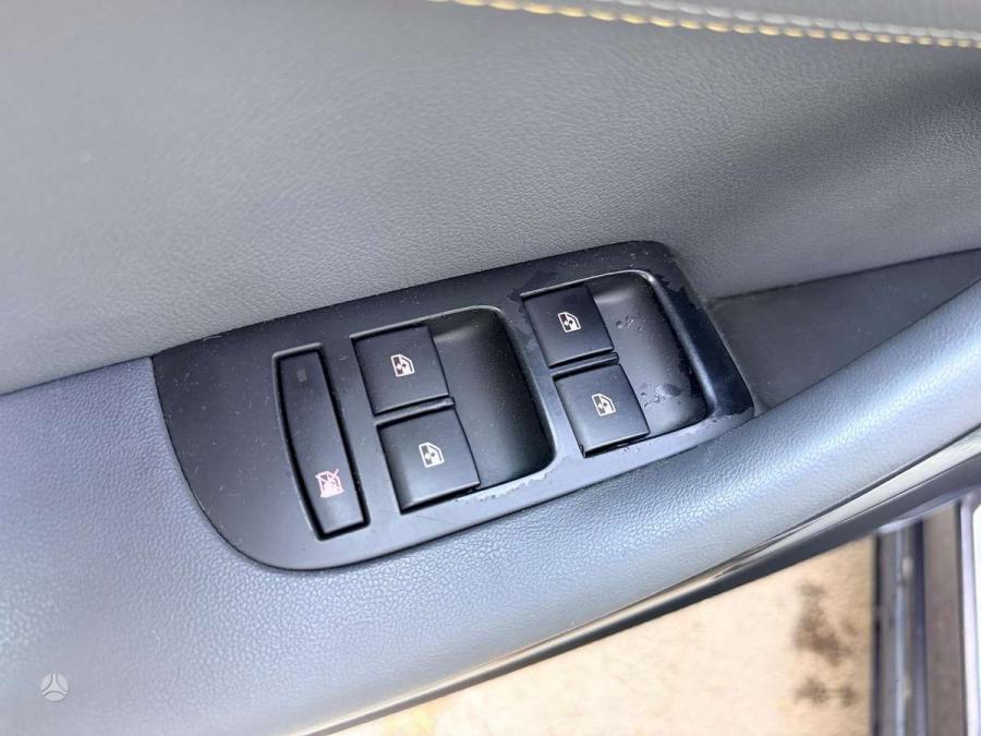 Коричневый Опель Zafira Tourer 2012 в Таураге, объемом двигателя 1.96 л и пробегом 179 тыс. км за 4999 €, фото 18 на AUTOMOTO.COM.LV