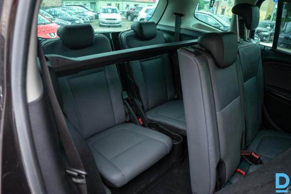 Brūns Opel Zafira Tourer 2012 Liepāja, ar dzinēja tilpumu 2.00 L un nobraukumu 271 tūkst. km par 6500 €, foto 7 vietnē AUTOMOTO.COM.LV