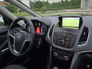 Brown Opel Zafira Tourer 2012 in Siauliai, with an engine capacity of 1.96 L and mileage of 320 thousand km for 4250 €, photo 24 on AUTOMOTO.COM.LV