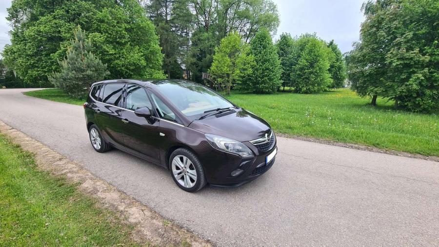 Коричневый Опель Zafira Tourer 2012 в Вильнюс, объемом двигателя 1.96 л и пробегом 329 тыс. км за 5000 €, фото 4 на AUTOMOTO.COM.LV