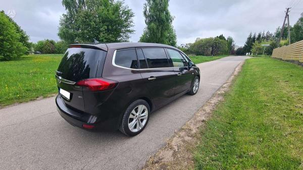 Коричневый Опель Zafira Tourer 2012 в Вильнюс, объемом двигателя 1.96 л и пробегом 329 тыс. км за 5000 €, фото 4 на AUTOMOTO.COM.LV